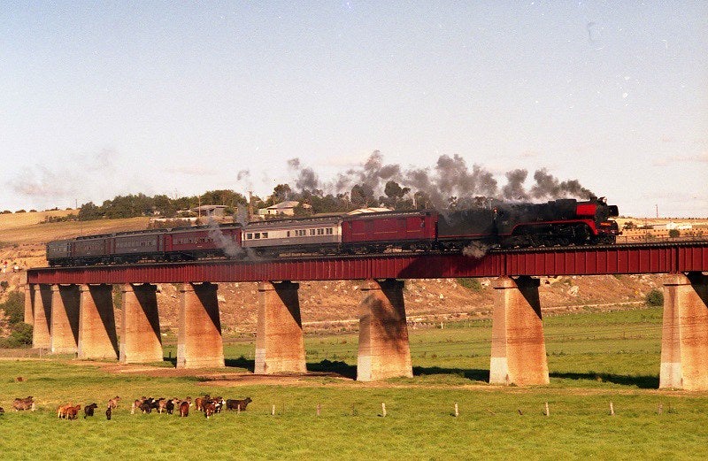 R761 | Steamrail Victoria