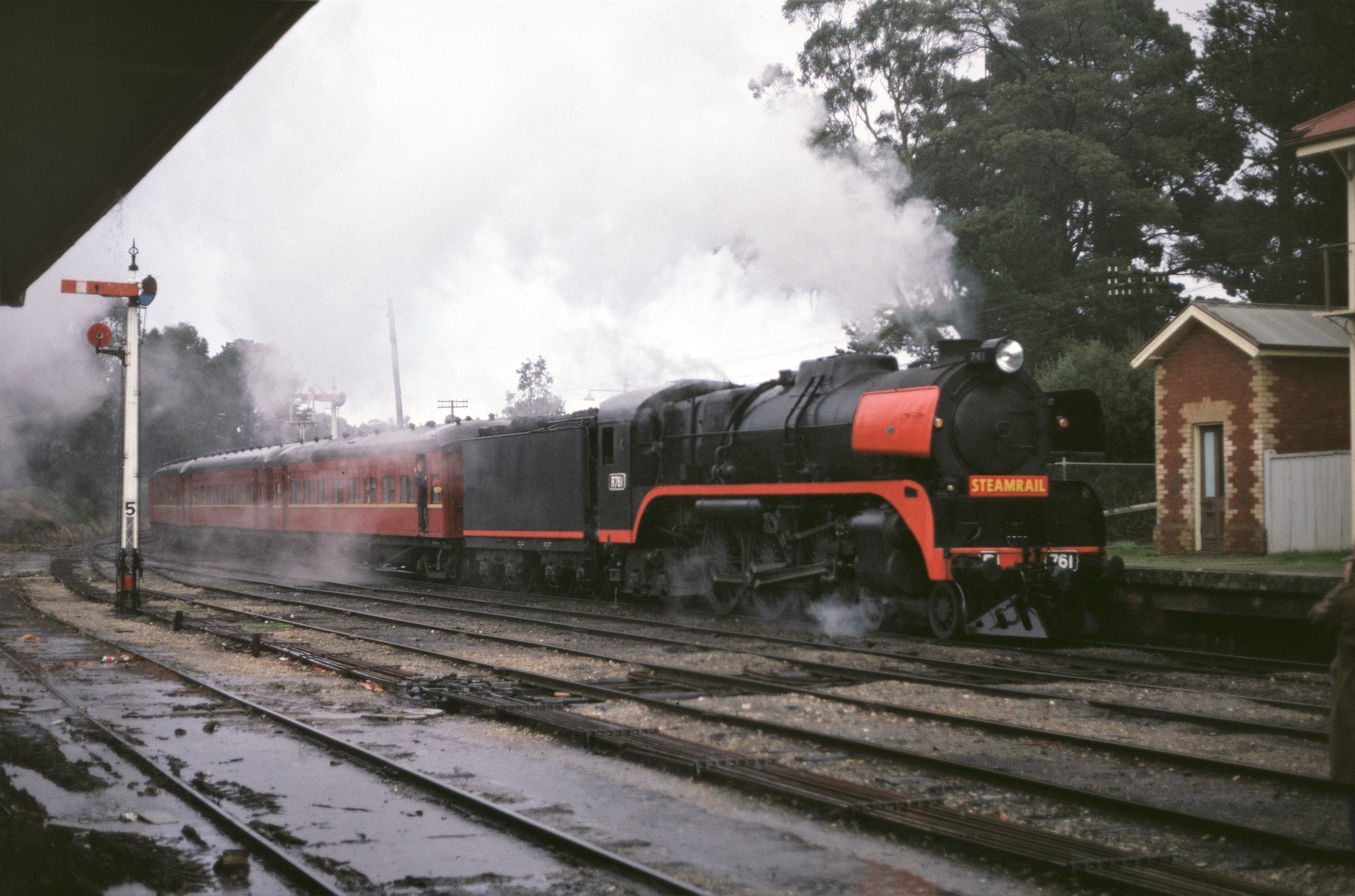 R761 | Steamrail Victoria