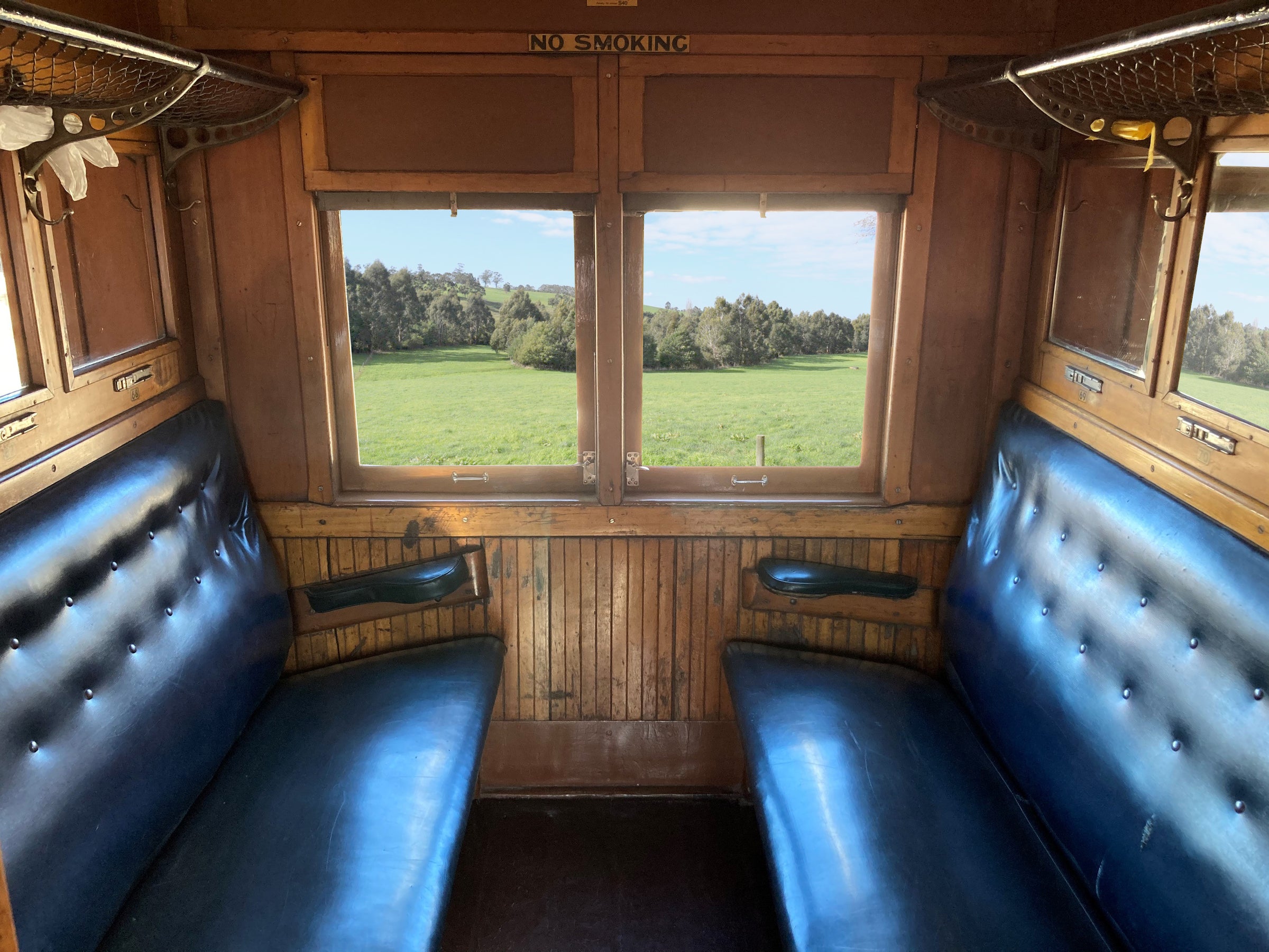 E Type Sitting Carriages | Steamrail Victoria