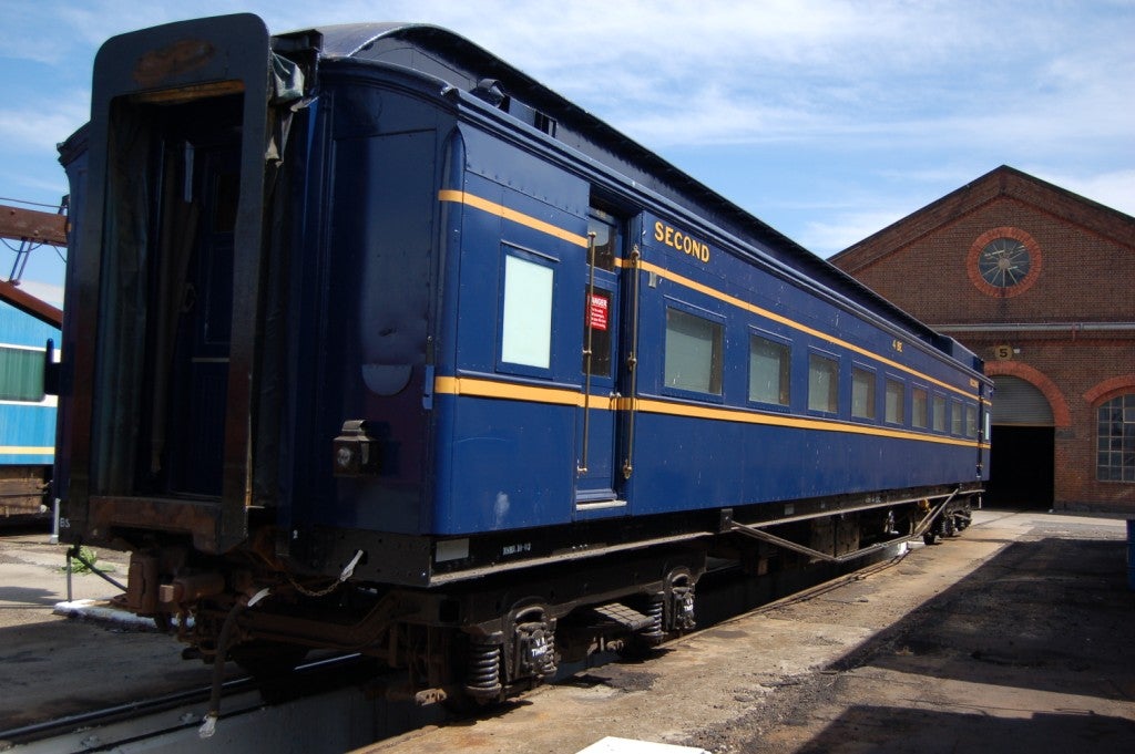 E Type Sitting Carriages | Steamrail Victoria