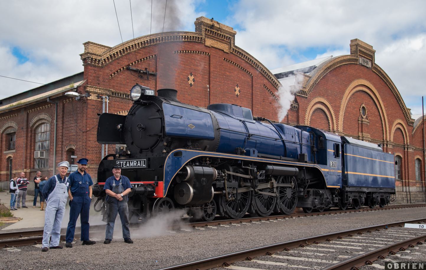R711 | Steamrail Victoria